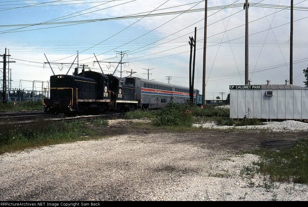 IHB 8790 and 8726 with New Amtrak Superliners